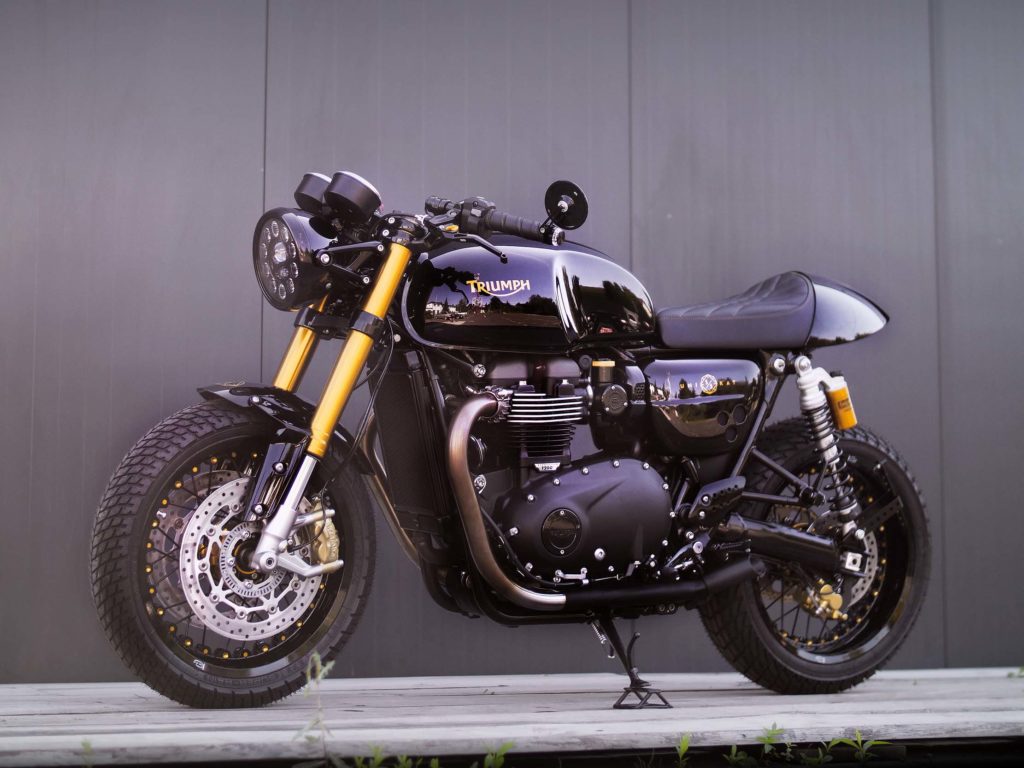 Triple Trouble: UNIKAT Triumph Thruxton RS - BikeBrewers.com